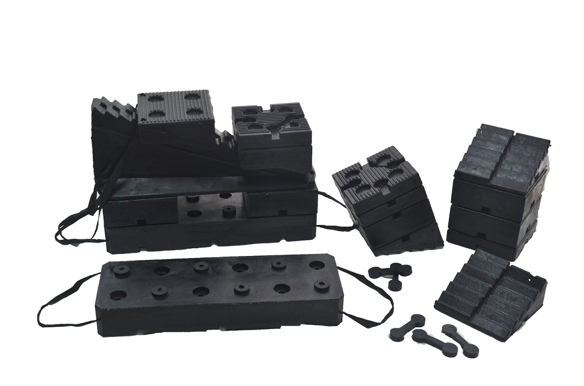 Vehicle lifting rubber blocks